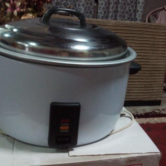 Rice Cooker..Rinnai Brand.., TV & Home Appliances, Kitchen Appliances, Cookers on Carousell