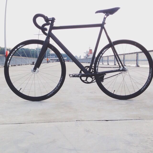 Colossi Rambler Pursuit Frameset ONLY, Sports on Carousell