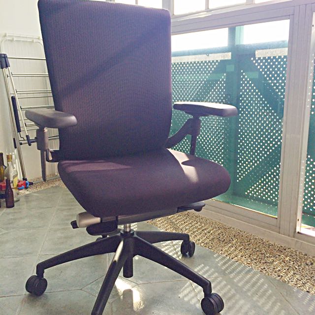 FURSYS Office Chair on Carousell