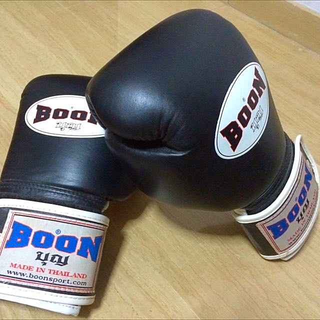 BOON Muay Thai Gloves, Sports Equipment, Sports & Games, Racket & Ball ...