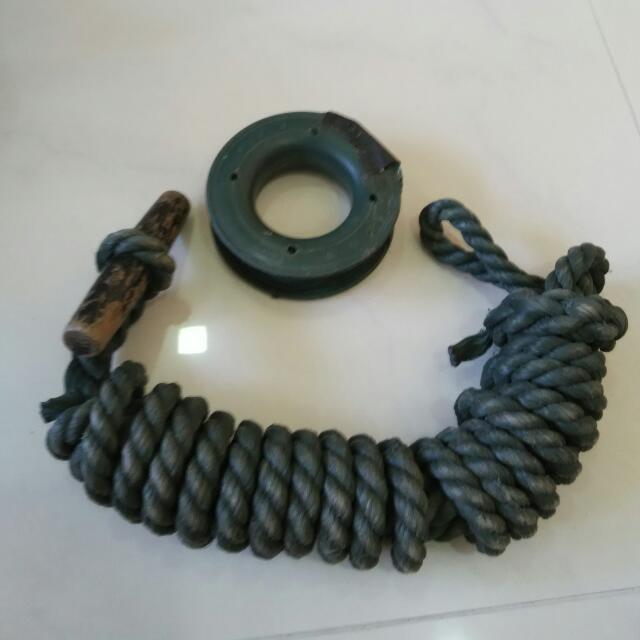 Toggle Rope And, Men's Fashion, Watches & Accessories, Jewelry on Carousell