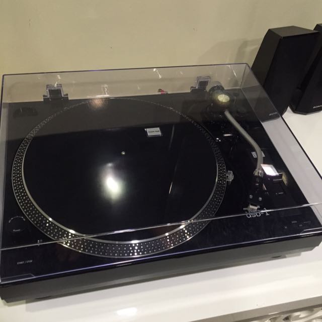 Vinyl Turntable (model:USB-1/ Brand: Music Hall), Computers & Tech ...