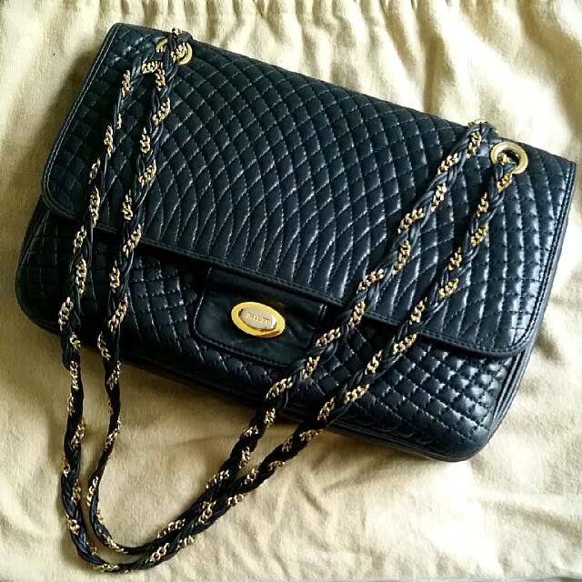 *REDUCED* VINTAGE BALLY CLASSIC JUMBO QUILTED LEATHER BAG WITH CHAIN HANDLES, Women's Fashion ...