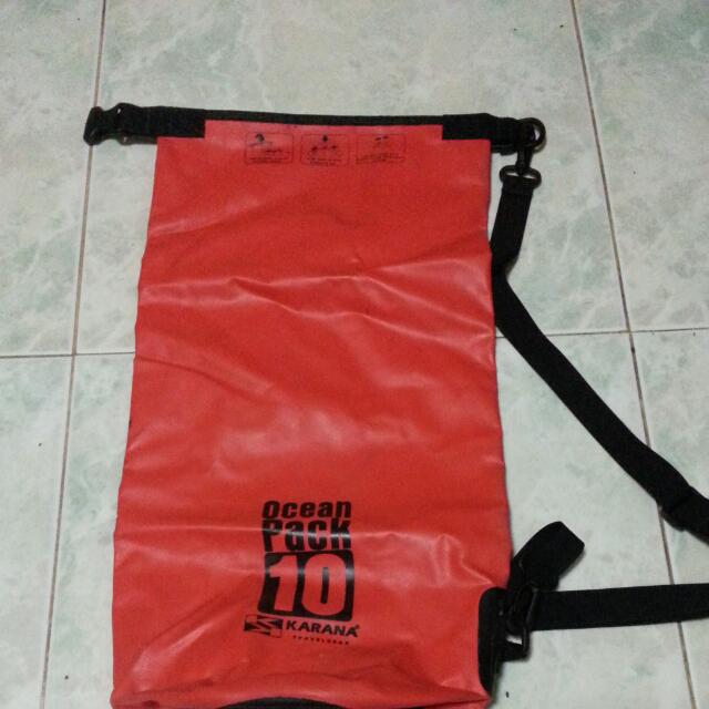 Ocean Pack 10. (Red) , Sports Equipment, Sports & Games, Water Sports ...