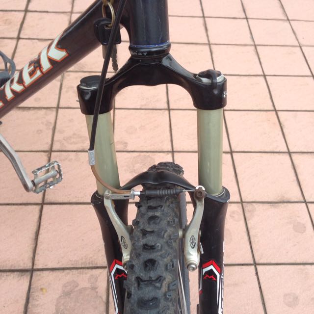 Mountain Bike Trek STP 200 Large, Sports Equipment, Bicycles & Parts ...