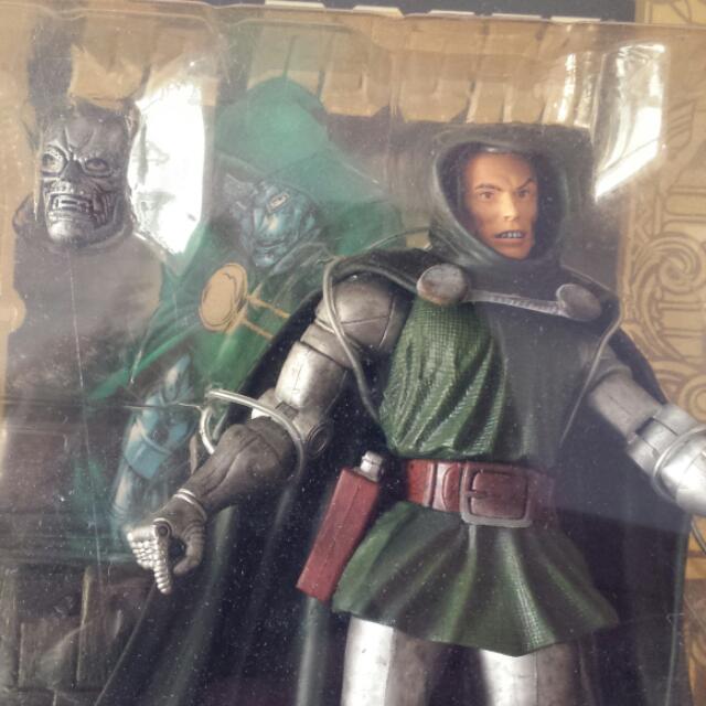 Marvel Legends Series 2 Doctor Doom Gold Foil Poster Version Rare MOC ...