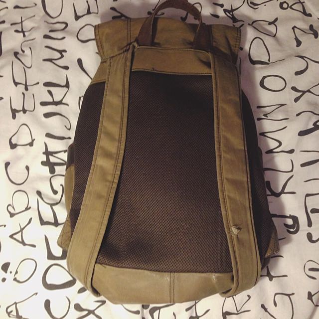 Authentic Vintage Fossil Backpack, Men's Fashion, Bags, Sling Bags on ...