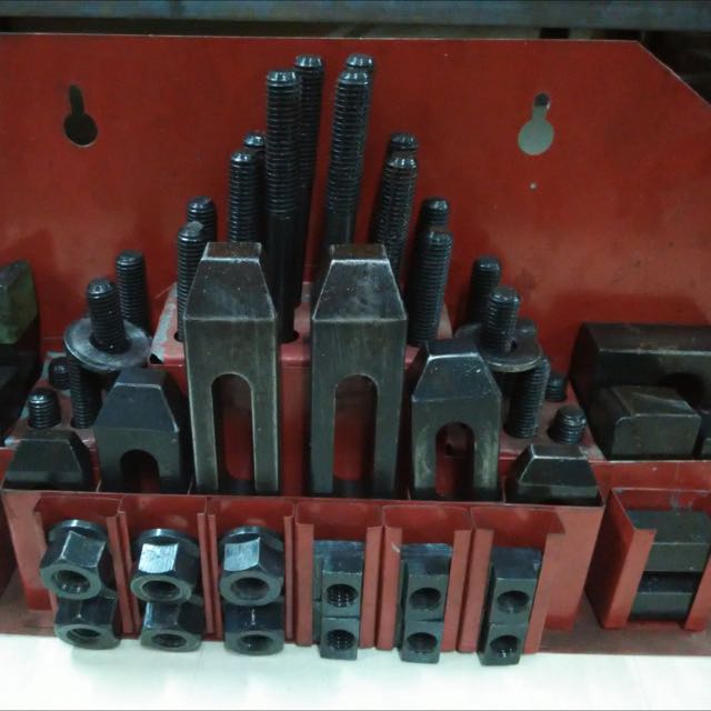 Milling Machine And Full Set Tooling, Everything Else on Carousell