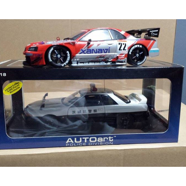 Autoart 1/18 NISSAN SKYLINE GTR R32 POLICE CAR JAPAN & NISSAN SKYLINE ...