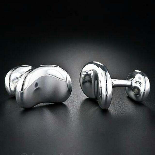 Reserved ! TIFFANY & Co. ELSA PERETTI BEAN Cuff Links, Luxury on Carousell