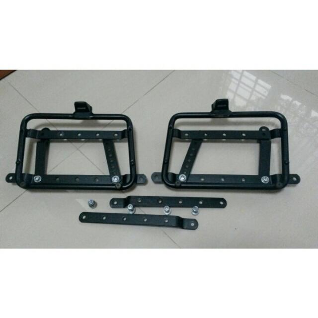 SB 2000 universal rack for Givi side panniers, Cars on Carousell