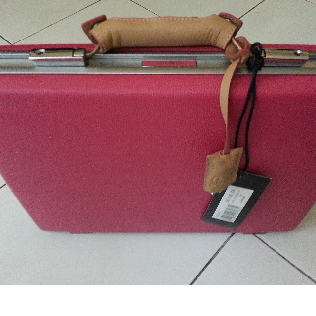 Samsonite Black Label Briefcase, Food & Drinks, Alcoholic Beverages on ...