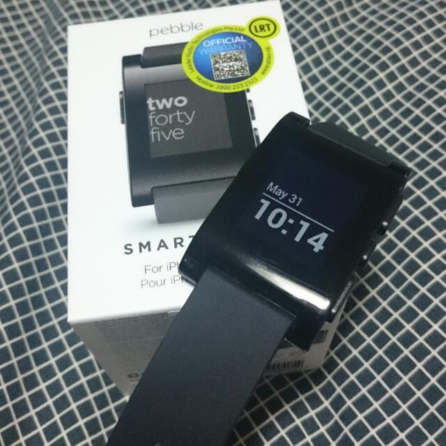 Pebble Classic 301 Black Smartwatch, Sports Equipment, Exercise ...
