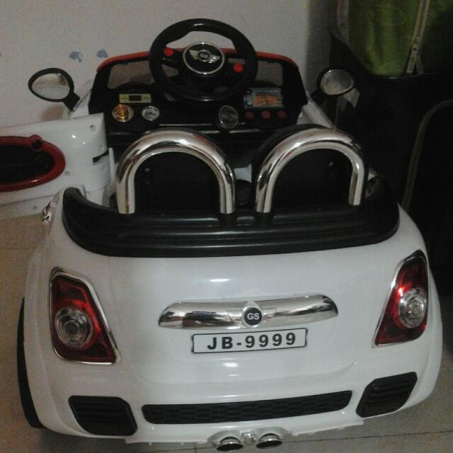 JB-9999 kid ride on remote car, Hobbies & Toys, Toys & Games on Carousell