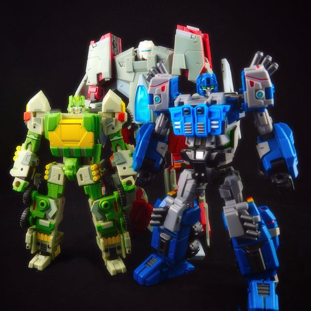 Transformers Fansproject Warbot. WB001 Defender, WB002 Steel Core ...