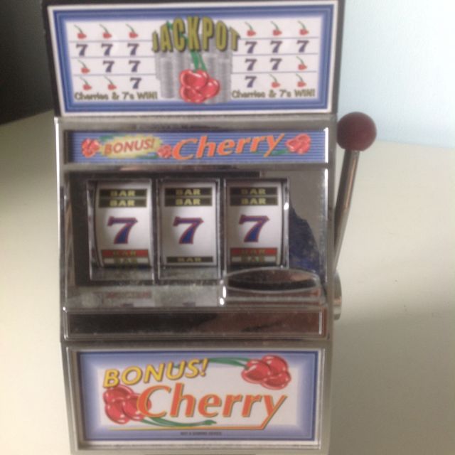 Mini Jackpot Machine, Hobbies & Toys, Memorabilia & Collectibles ...