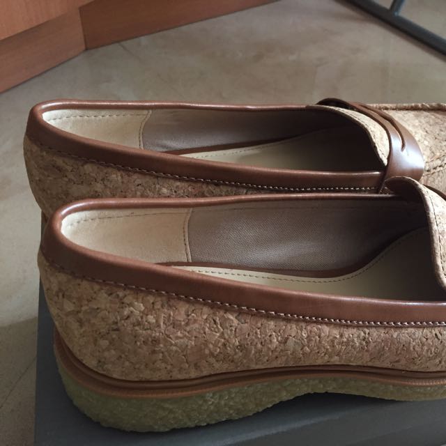 Charles And Keith Cork Shoe, Everything Else on Carousell