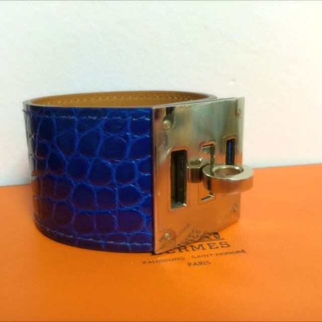 Hermes rare Blue Electric Kelly Dog, Women's Fashion, Watches ...