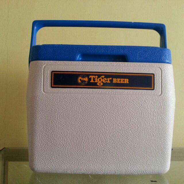 Coleman Tiger Beer Ice Cooler Box , Food & Drinks, Alcoholic Beverages ...