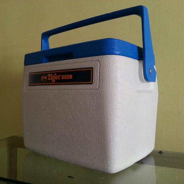 Coleman Tiger Beer Ice Cooler Box , Food & Drinks, Alcoholic Beverages ...