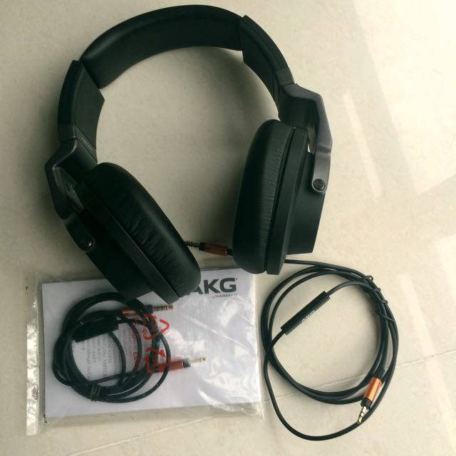 AKG K545 Headphone, Computers & Tech, Parts & Accessories, Cables ...