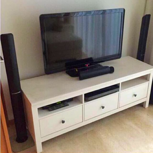 40 Inch TV, Sound System, Bluray Player, Furniture & Home Living ...