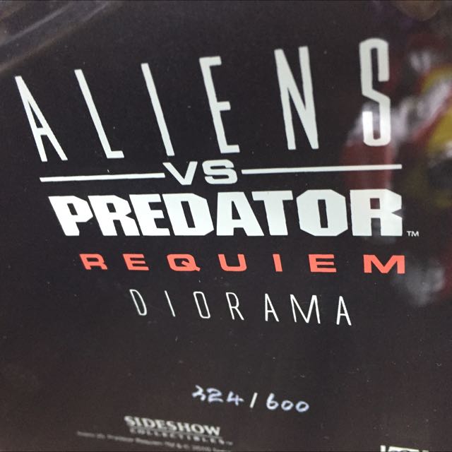 Sideshow Aliens Vs Predator Requiem Diorama, Hobbies & Toys, Toys ...