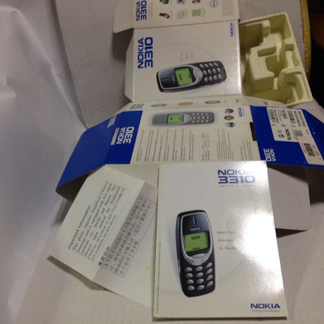 NOKIA 3310 Package Box, Computers & Tech, Parts & Accessories ...