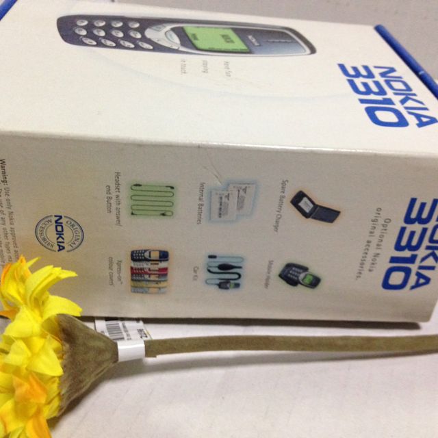 NOKIA 3310 Package Box, Computers & Tech, Parts & Accessories ...