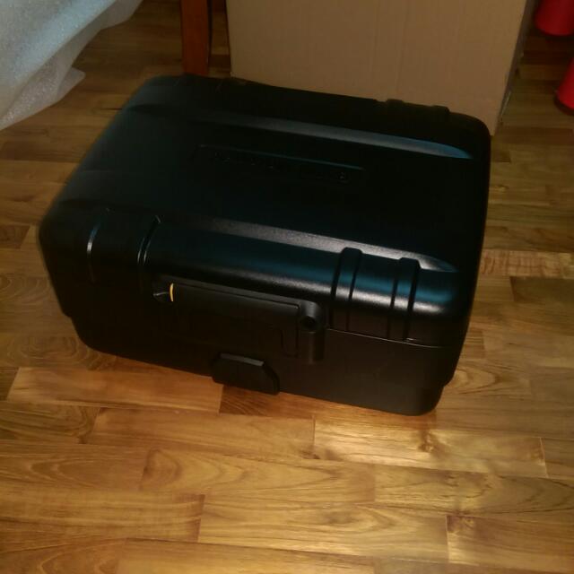 BMW Vario Top Box F800GS, Cars on Carousell