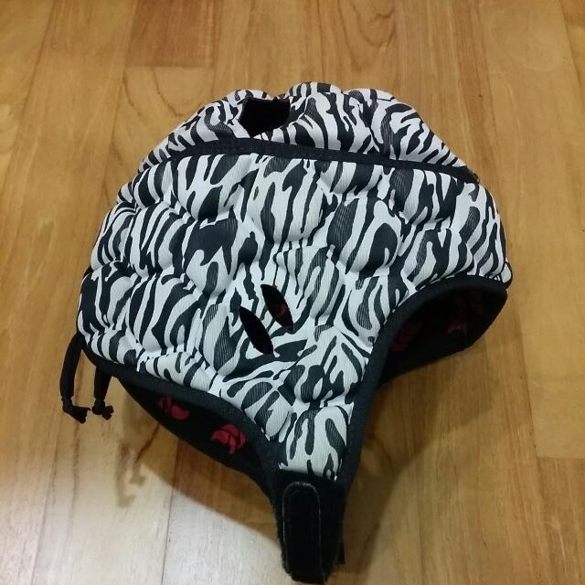 Canterbury Zebra Design Rugby Scrum Cap, Sports Equipment, Sports ...
