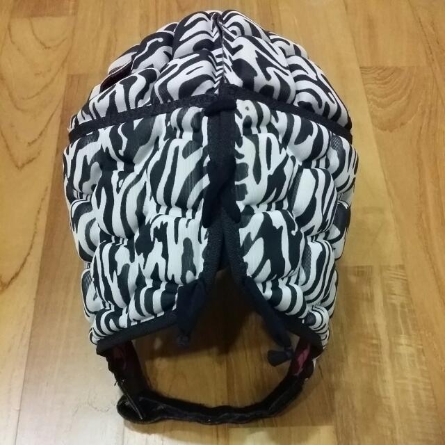 Canterbury Zebra Design Rugby Scrum Cap, Sports Equipment, Sports ...