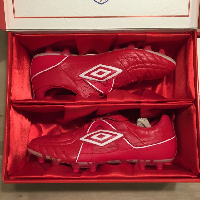 Limited Edition - UMBRO SPECIALI Number 1 of 300, Sports Equipment ...
