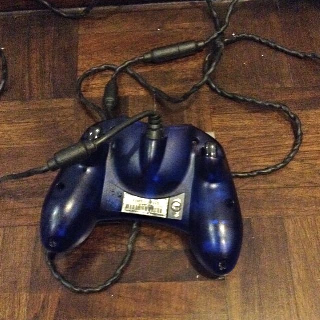 Xbox First Gen Controllers, Hobbies & Toys, Toys & Games on Carousell