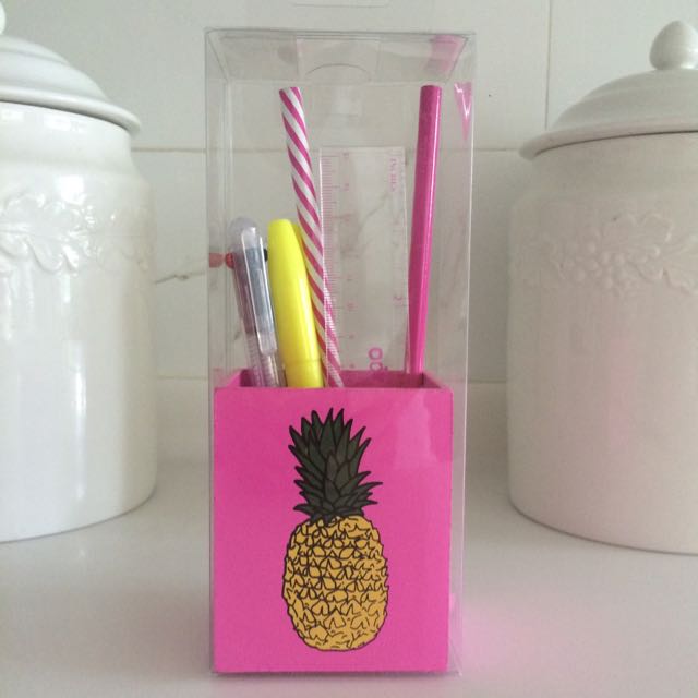 BN Typo Gift Pack, Hobbies & Toys, Stationery & Craft, Stationery ...