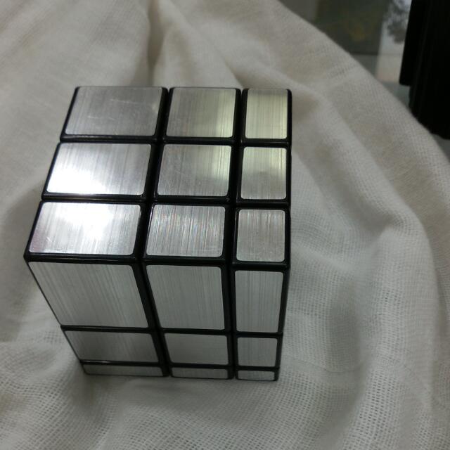 Magic Mirror Cube, Hobbies & Toys, Toys & Games on Carousell