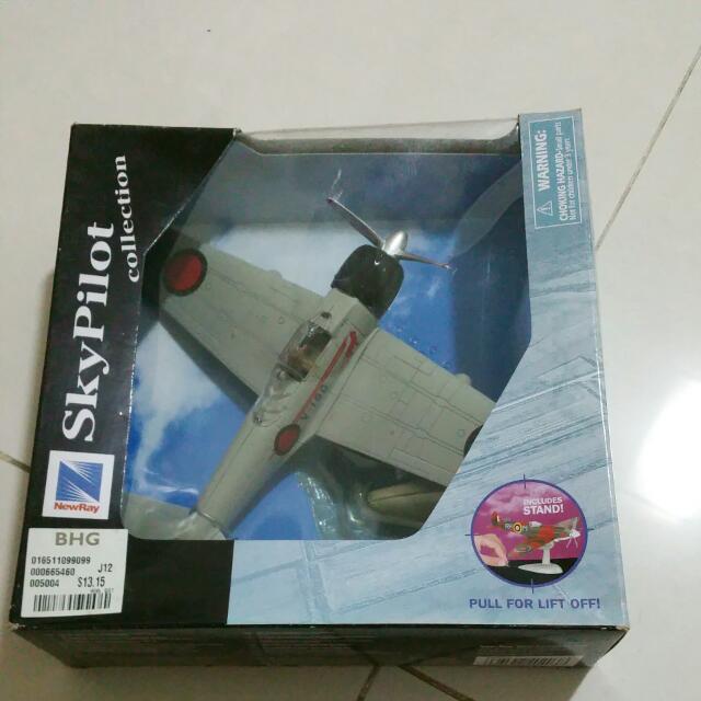 Sky Pilot Collection - Zero Fighter, Hobbies & Toys, Toys & Games on ...