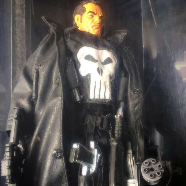 The Punisher Marvel Studios 12 Inch Collector's Edition Loose, Hobbies ...