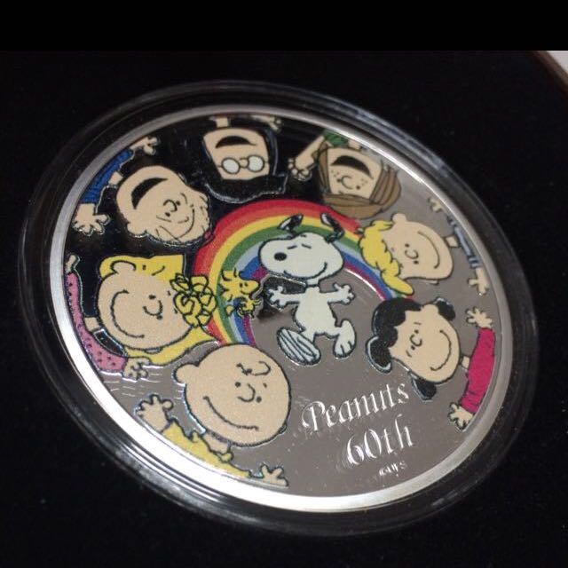 Peanuts 60th Anniversary 5Oz pure silver coin Snoopy, Luxury, Bags ...