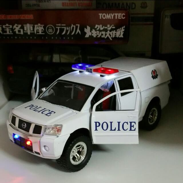 1/24 JADA Nissan Navara Singapore Police Vehicle FRV, Hobbies & Toys ...