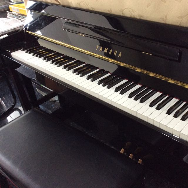 Yamaha YM5 Piano, Hobbies & Toys, Music & Media, Musical Instruments on ...