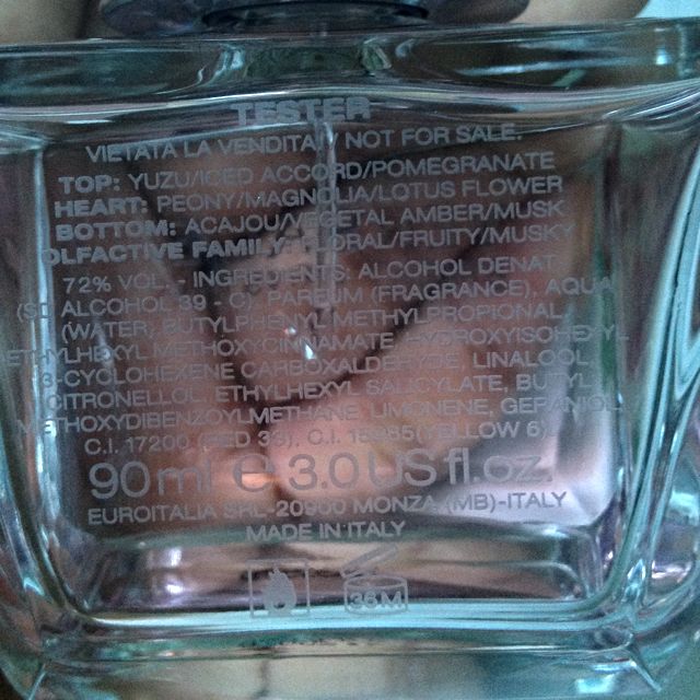 Versace Perfume- Bright Crystal, Women's Fashion, Jewelry & Organisers ...