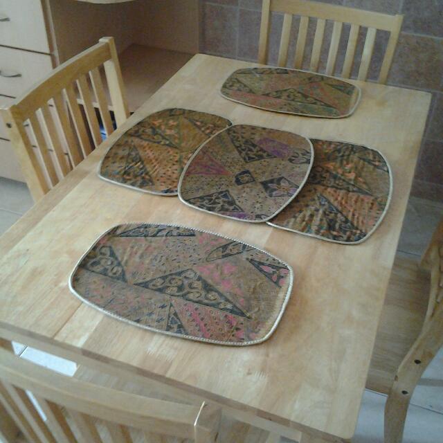 4 Setter Table Set, TV & Home Appliances, Kitchen Appliances, Other ...