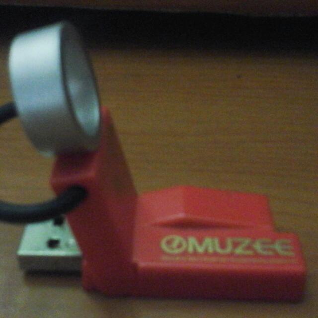 MUZEE 魔力IGD-4 USB 電視棒 / 音樂棒／遊戲棒 多媒體影音工具 隨插即用．終身免月租費，全球網路遊戲+網路電視+網路音樂電台 ...