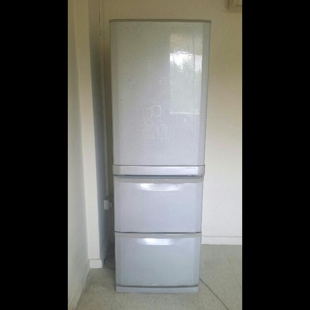 Mitsubishi 3 door Fridge - Freezer, TV & Home Appliances, Kitchen ...