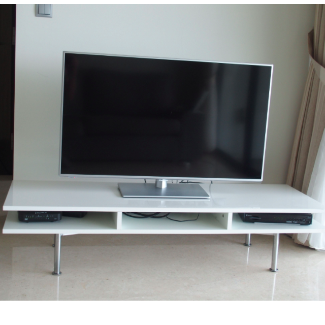 Ikea White TV Bench / Stand, Furniture & Home Living, Furniture, TV ...