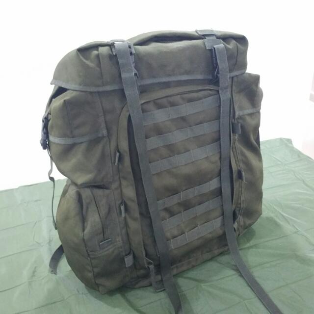 SAF Army Field Pack (Excellent Condition), Sports Equipment, Sports ...