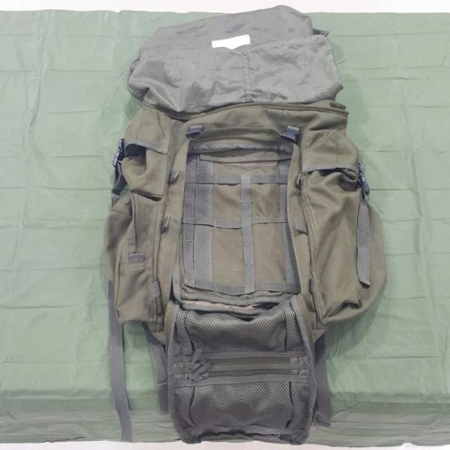 SAF Army Field Pack (Excellent Condition), Sports Equipment, Sports ...