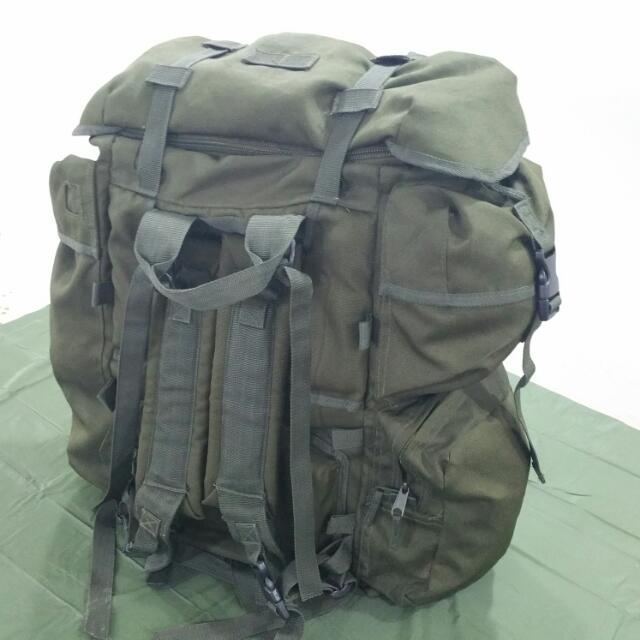 SAF Army Field Pack (Excellent Condition), Sports Equipment, Sports ...