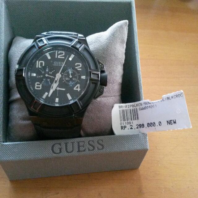 Jam Tangan GUESS original, Fesyen Pria di Carousell